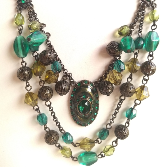 2028 | Jewelry | 228 Vintage Look Emerald Green Necklace | Poshmark